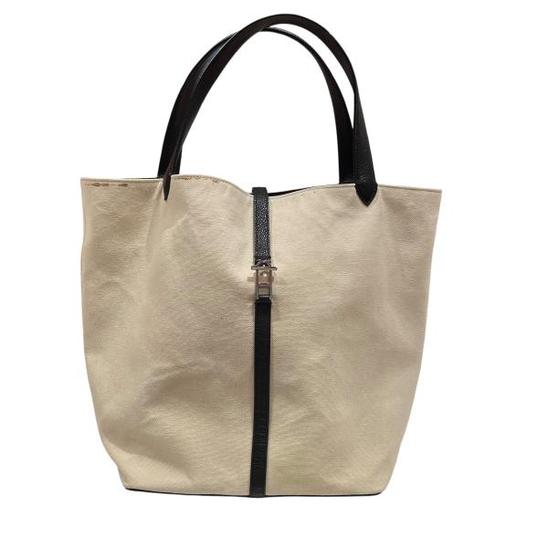 SAVETTEトートバッグ【ランク】「中古品・比較的綺麗な商品」【M/L/U】ユニセックス【詳細サイズ】縦幅：約33ｃｍ横幅：約44ｃｍマチ：約23ｃｍショルダーの長さ：約45ｃｍ【付属品】なし【ダメージ】少々使用感が感じられる他、全体的に...