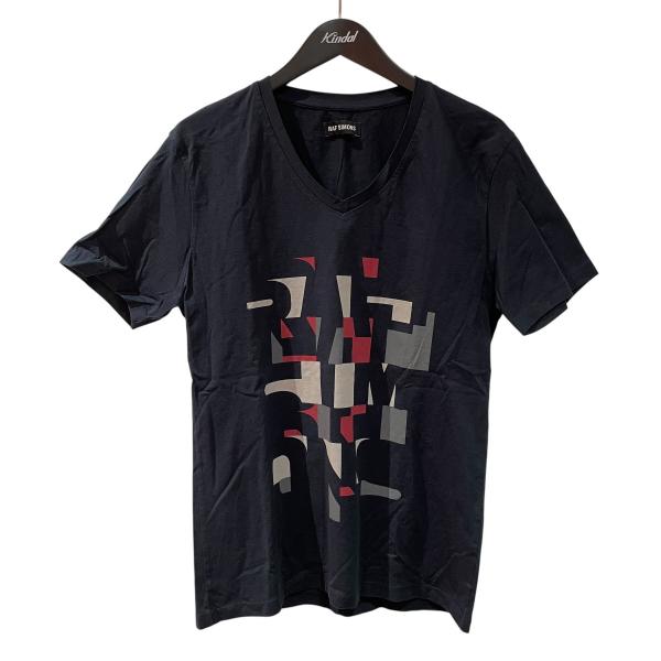 ラフシモンズ RAF SIMONS半袖Tシャツ【ランク】「中古品・比較的綺麗な商品」【詳細説明】ラフシモンズの半袖Tシャツです。【M/L/U】メンズ【表記サイズ】48【詳細サイズ】着丈：約67ｃｍ肩幅：約44ｃｍ袖丈：約21ｃｍ身幅：約47...