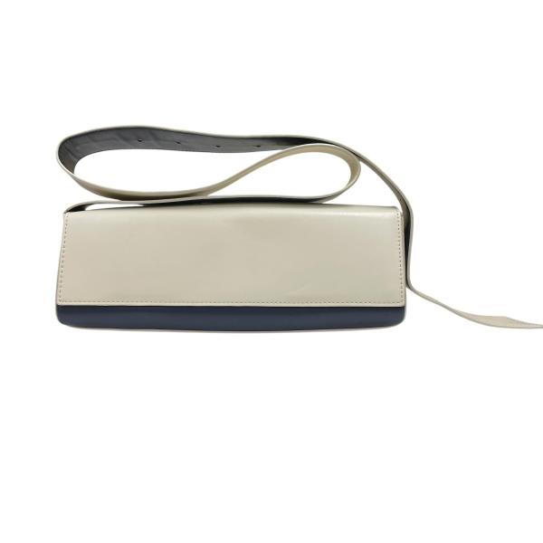 エレンディーク ELENDEEKTRIANGULAR PRISM BAG ショルダーバッグ【ランク】「中古品・比較的綺麗な商品」【詳細説明】エレンディークのTRIANGULAR PRISM BAG ショルダーバッグです。【M/L/U】レディ...