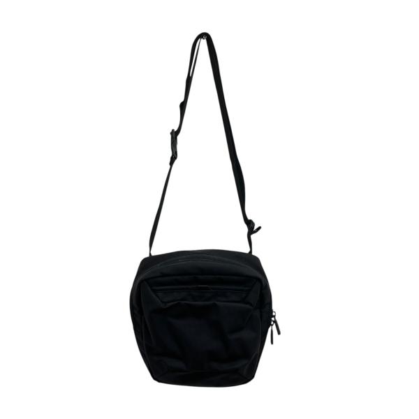 モノリス MONOLITHSHOULDER STANDARD SS ショルダーバッグ【ランク】「中古品・比較的綺麗な商品」【詳細説明】モノリスのSHOULDER STANDARD SS ショルダーバッグです。【M/L/U】メンズ【詳細サイズ...