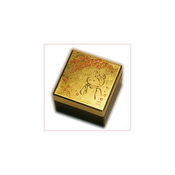 GK-4金沢箔貼 はろうきてぃ「宝石箱(桜)」●本体サイズ：約8.0×6.5×8.0[横幅×高さ×奥行(cm)]●化粧箱サイズ：約9.0×7.0×9.0[横幅×高さ×奥行(cm)]●付属品：化粧箱入り金沢箔貼り製品ですので、お取り扱いには充...