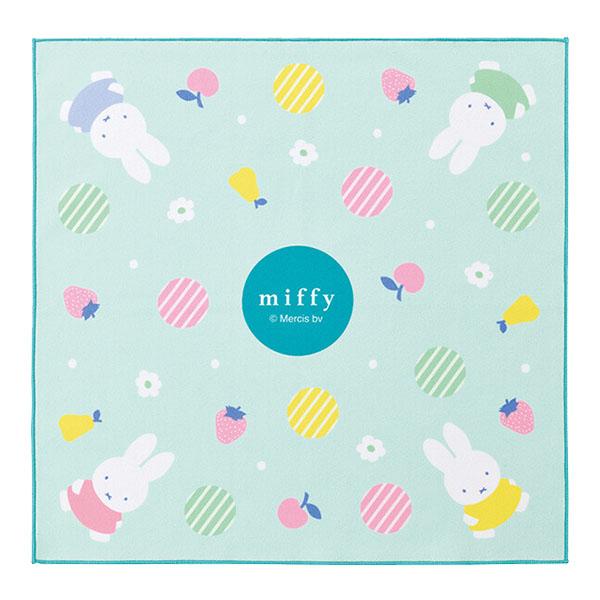 SKT-703362ミッフィー「くっつくランチクロス」結ばずに中身を包めるランチクロス。生地の表と裏を重ねるとピタッとくっつく。子供やレディースのお弁当箱にちょうどいい大きさ。結ばなくてよいので、小さなお子様でも包みやすい。汚れたら手洗いで...