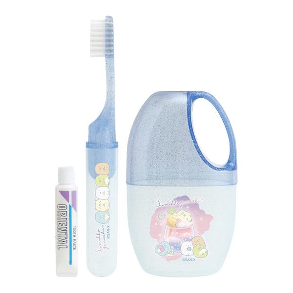 TSG-FE40403San-X すみっコぐらし「ケアアイテム/歯ブラシセット(FE40403)」人気の歯ブラシセットがさらにコンパクトで持ち運びやすい形状になって新登場♪コップサイズ：約100×60×40mm素　材：AS樹脂製コップ、歯ブ...