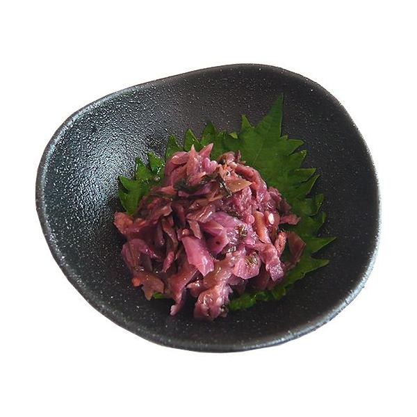 もともとは、「生しば漬は酸っぱすぎる・・・」「まな板が汚れるので困る・・・」という声を頂戴し、料理屋用に作った漬物です。生しば漬に塩漬けの茗荷を加えて細かく刻み、風味良く仕立てました。酸味の中に感じるみょうがのシャリッとした食感が特徴です。...