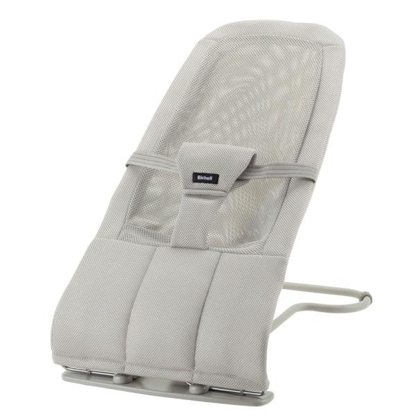 動きに合わせて自然に揺れる。全面メッシュシートで通気性のよいバウンサーです。●やさしいバウンス機能赤ちゃんの動きに合わせたやさしい揺れで、あやし効果があります。●3段階リクライニング成長や使用シーンに合わせて使い分けできます。(背もたれ角度...