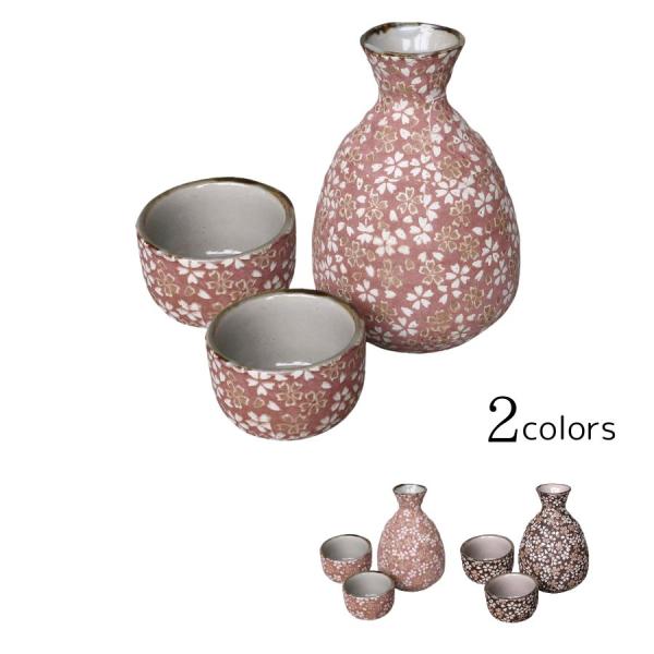 【花ちらし 酒器揃】(徳利1点、盃2点のセットです。)小花散る古風なデザインが美しい酒器セットです。転写紙による絵付の技法で、職人が時間と手間を掛けて丁寧にひとつひとつ入念な手作業でお作りしております。マットな質感と、角度によって煌めく絵柄...