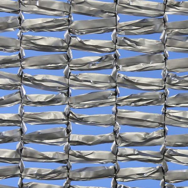 ダイオのブランドがついた遮光資材は種類、質、販売数量 ナンバーワン商品特徴対候性・耐久性に優れ、遮光規格も豊富に揃え、多くの作物に適応できます。吸水性がなく軽量ですので作業性に富んでいます。収束性にも優れ内張カーテン等多岐にわたりご使用できます。