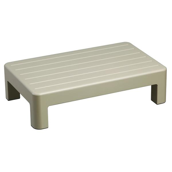 玄関台に最適な高さです。＜商品特徴＞・玄関の昇り降りがラクラク！・プラスチックなので、軽くて丈夫で扱いやすいです。・小スペースの玄関にも最適なサイズ。・すべり防止のゴム付き。・グッドデザイン賞受賞