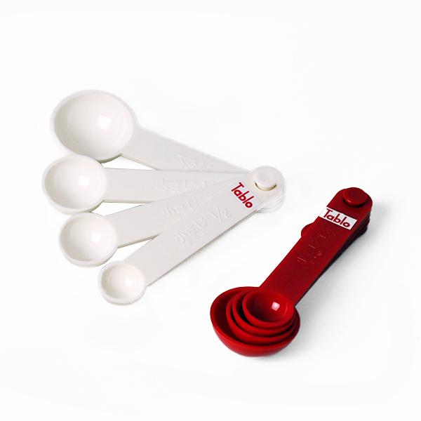 材質：（本体）ＡＳ（留具）ポリプロピレン色：ホワイト，レッドサイズ：45×152×32ｍｍ容量：2.5ml,5ml,7.5ml,15ml本数：1セット自社(蝶プラ工業)製造直販です♪