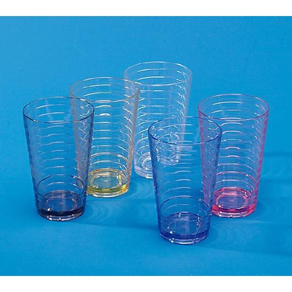 丈夫なポリカーボネート製！プラスチックコップの定番品です。コップ同士を重ねれます。食洗機ＯＫです。材質：ポリカーボネート色：イエロー,スモーク,ブルー,クリア,ピンクサイズ：φ83×129Ｈmm容量：420ｍL個数：1個自社(蝶プラ工業)製...