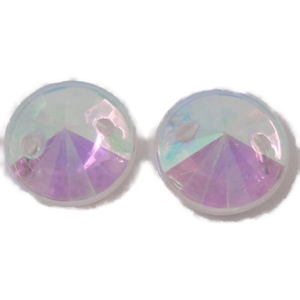 【当日出荷商品】<br>サイズ 0.8cm×0.8cm_13個入り色 クリスタル（オーロラ）商品説明 円形のクリスタルビジュー（アクリルビーズ ラインストーン）です。両脇に穴が２つ空いていますので、こちらから縫いつける形でリメイ...