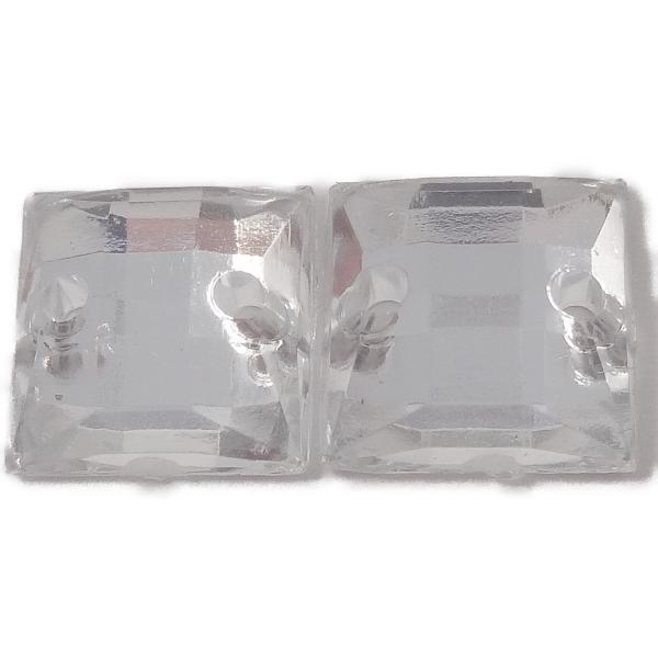 【当日出荷商品】<br>サイズ 0.8×0.8cm_20個入り色 クリスタルクリスタルのビジュー（アクリルビーズ ラインストーン）です。両脇に穴が２つ空いていますので、こちらから縫いつける形でリメイク・手芸にご利用ください。キラ...