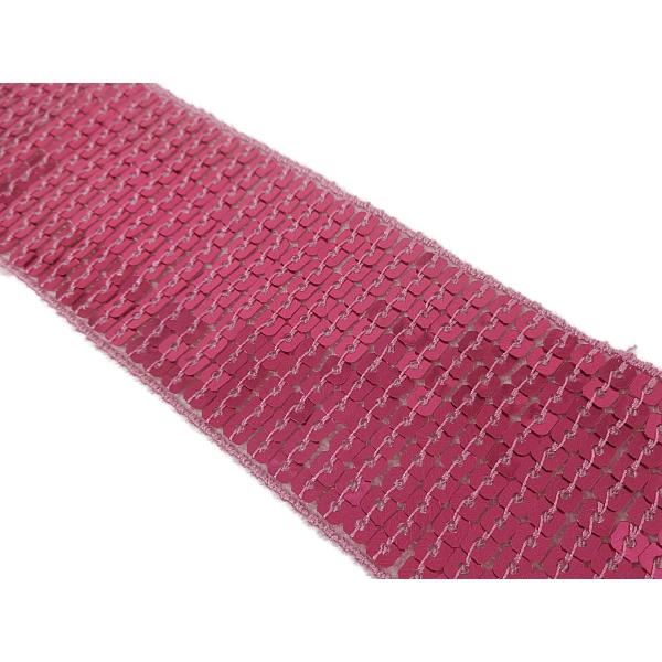 【当日出荷商品】<br>サイズ 幅4.8cm×長さ2ｍ巻き色 ピンク四角のスパンコールが11列に配置された、ピンク色のスパンコールレースです。スパンコールの配置が規則性があり、四角形であるため、スパンコールの輝きを予測した上でリ...