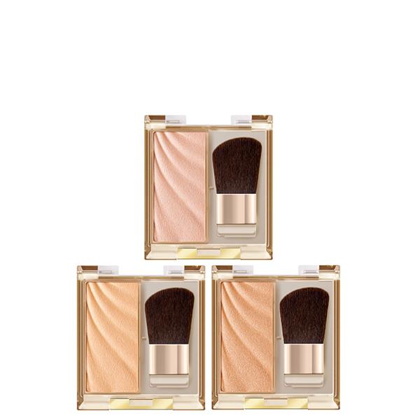 立体感と透明感があふれだす繊細ハイライト（１）輝き方の異なるパールをＭＩＸ配合光を透過するシアーな仕上がりで、肌に自然な奥行きと透明感のあるツヤを演出（２）つけたての輝きをキープする高密着処方粉飛びすることなく肌に溶け込むようにフィット（３...