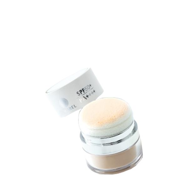 ・これ一つでシミ予防※２＆ＵＶ日焼け対策・粉が出やすいふわふわパフでメイクの上からお直し。・国内基準最高表示　ＳＰＦ５０＋　ＰＡ＋＋＋＋※２日焼けによる紫外線吸収剤不使用、無鉱物油、アルコールフリー、石油系界面活性剤フリー＜ご使用方法＞ポン...