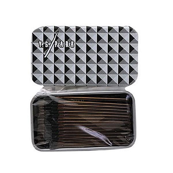 ピンに波形が付いていないので、ピン全体で髪をはさみ、横ずれしづらくなっています。レギュラーとショートサイズの中間サイズという珍しい大きさなので、両方のよさを兼ね備えています。持っていると重宝します。【カラー】マロン【サイズ】49mm【容量】45本