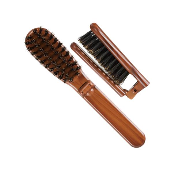 外出先の身だしなみも忘れずに。旅行に便利な折りたたみタイプのブラッシング用ブラシです。最近、髪が細くなったり、頭皮が敏感になってきた方へ…『地肌の痛くないブラシ』です。●頭皮にあたっても地肌に痛みを与えないように毛先を揃えました。●髪の上を...