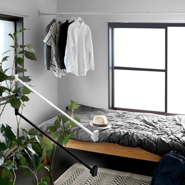 斜めの角度からの竿も受けられる付属の竿受けを使っていただければ、お部屋のコーナーなどにも設置でき、物干し・収納パターンが広がります。伸縮竿に追加竿を取り付けると約104cm〜259cmとワイドでたくさんの衣類を掛けられます。　また追加竿を取...