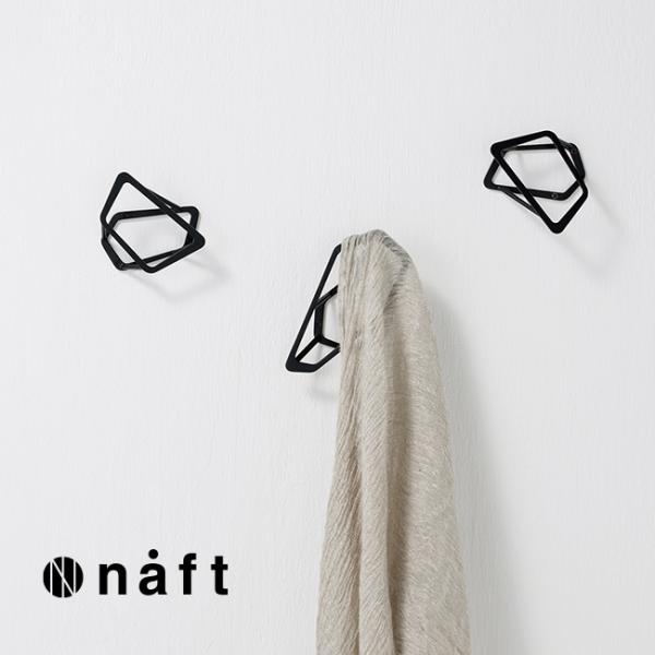 自然の美しさをモチーフにした壁掛けフック。蔦や風化による汚れが自然と壁を覆っていくような、自然現象のランダムな様子をモチーフにしました。【生産国】日本製【付属品】ビス×3本・取扱説明書【サイズ（約）】W100×D90×H50mm【重量（約）...