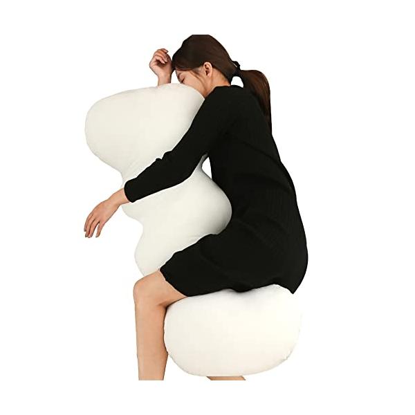 ホワイト/100/-・Size:100Color:ホワイト・雲型デザインのクラウド抱き枕 かわいい雲型デザインの抱き枕。ふんわりとした見た目とやさしい抱き心地で、ソファやベッドでのくつろぎ時間やお昼寝クッションとしても活躍します。インテリア...