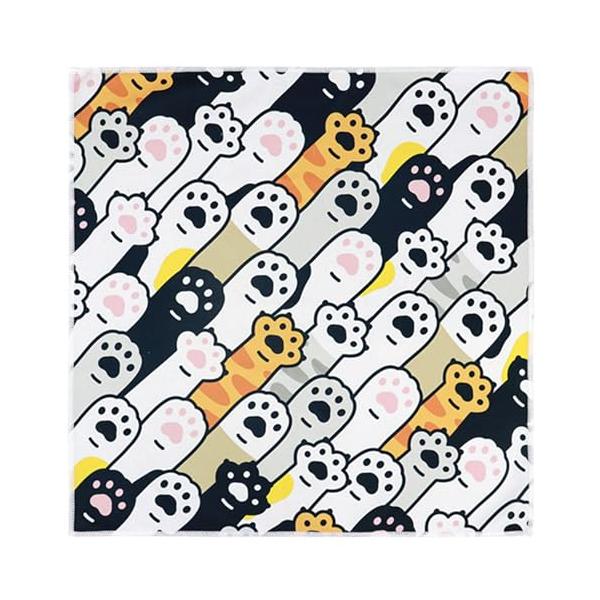 猫の肉球/50*50cm/-・Color:猫の肉球Size:50*50cm・ぺたぺた魔法クロスペタッと貼るだけでお弁当箱やペットボトル、小物をすっきり包める便利なランチクロス！そのままカバンに入れても剥がれないから、収納がとっても楽ちん。吸...