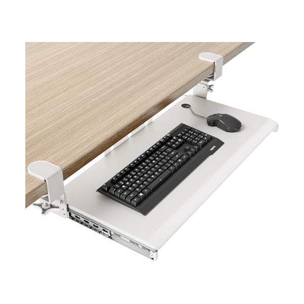ホワイト/680mm/AX01WW01・Color:ホワイトSize:680mm・パッケージ個数:1・デスクスペースを節約この69.3cm(クランプを含むと82.55cm)×21.1cmのデスク下キーボードトレイは、キーボード、マウス、その...