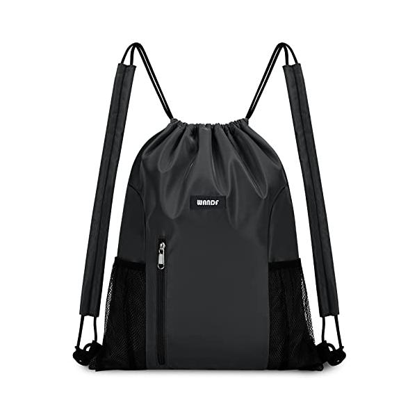 ブラック/-/-・Color:ブラック・?引き紐仕様&amp;ショルダーパッド付きショルダーストラップがドローコードの役目を果たし、緩めたり締めたりすることで簡単に物の出し入れができる簡易的なナップサックです。そして、ショルダーパッドを好み...