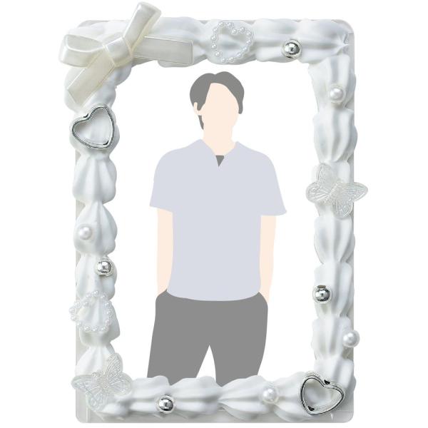 ふわっとホイップでデコる！自分だけのトレカケースを作ろう！　　ふわふわのホイップと6種類のキラキラデコパーツがセットになった、楽しくカスタマイズできるトレカケースキットです。ホイップで立体感をプラスして、まるでスイーツのような仕上がりに！付...