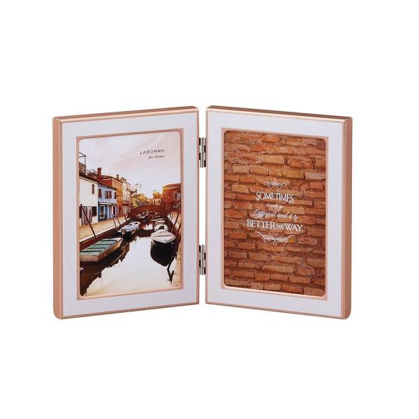 人気のインテリアフレームシリーズに、新サイズが登場！飾る写真を選ばない、シンプルでベーシックなデザインはメタルとホワイトの組み合わせがアクセント。<br><br>【サイズ(mm)】<br>●写真サイズ：Ｌ...