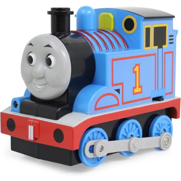 トーマスが目をキョロキョロさせながら走ります。　あっちこっちに動き回り、壁にぶつかると自分で方向を変えて走り続けます。　　【商品仕様】　サイズ：17 x 15 x 10 cm　重量：340 g　素材：ABS樹脂、シリコン　STマーク表示商品...