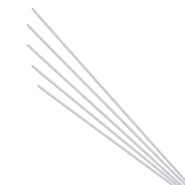 日本古来からの贈答のしきたりに欠かすことのできない水引を、ラッピングやクラフト向けのパーツとしてラインナップした商品です。光沢があり、しなやかながら、ある程度の硬さもある為、直線を活かした仕上げに適しています。　　●入数:100本　　型番：...