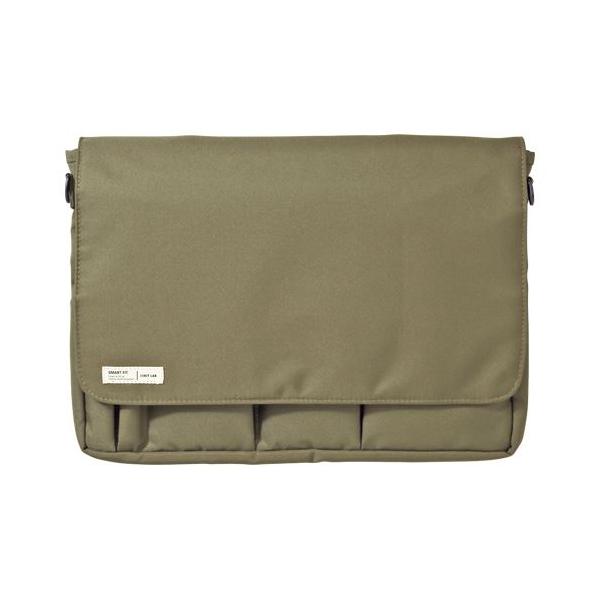 ●寸法:幅 340mm ×奥行 30mm × 高さ 240mm●規格:A5タテ型(S型)24穴●サイズ:A4●材質:本体/ポリエステル、緩衝材/ポリウレタン●素材:ポリエステル◆ペンやスマートフォンなど色々なワーキングツールを整理して持ち運...