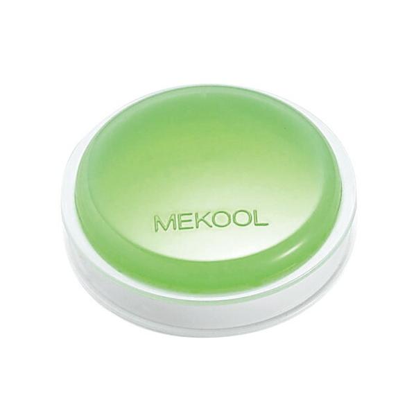 アロエエキスと植物性セラミド配合。水のいらない指先スベリ止め。水を使わないクリームタイプなので紙を濡らしてしまう心配がありません。また、ケースに抗菌材入り樹脂を使用しているので、衛生的です。　　●種別:M（アロエ・イン）　●容量:11g　●...