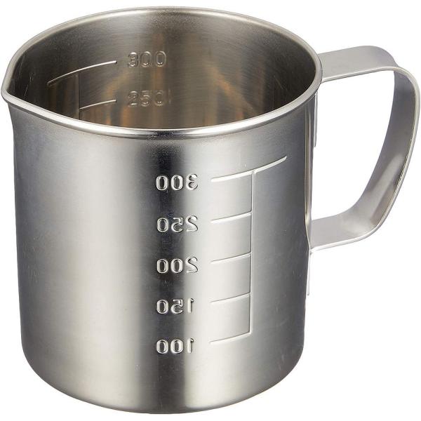 取っ手が大きく持ちやすく、安定感のあるデザイン。　軽量に便利で見やすい目盛付き。　丈夫な18-8ステンレス製。　　規格:(容量)口付 300cc　直径×高さ:φ75×H82mm　材質:18-8ステンレス　　※画像は代表画像ですので、画像のサ...