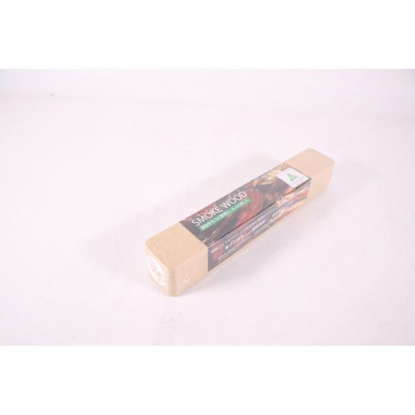 ■特徴　　●広葉樹の樹皮を取り除き、純粋な木質部だけを超微粉化し、棒状に固めました　●樹の種類によって異なりますが、一度点火すると約4時間くらいの一定量の煙を出し続けます。　●熱源なしで連続燻煙ができるので、加熱による失敗がありません。　　...