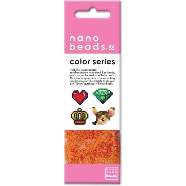 人気のアイロンビーズに大人が楽しめるミニサイズシリーズが登場です。　ナノビーズは1ピースのサイズがパーラービーズの約4分の1のサイズ（φ2.6mm×H2.8mm）。よりリアルで細かなビーズアートが作れます。本商品は単色シリーズです。　【付属...