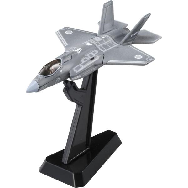 大人向けのトミカプレミアムとして相応しい「航空自衛隊 F-35A 戦闘機」を選出！　　対象年齢：6歳以上　パッケージサイズ：78×41×39mm　　（C) ＴＯＭＹLOCKHEED MARTIN?F-35 associated emblem...