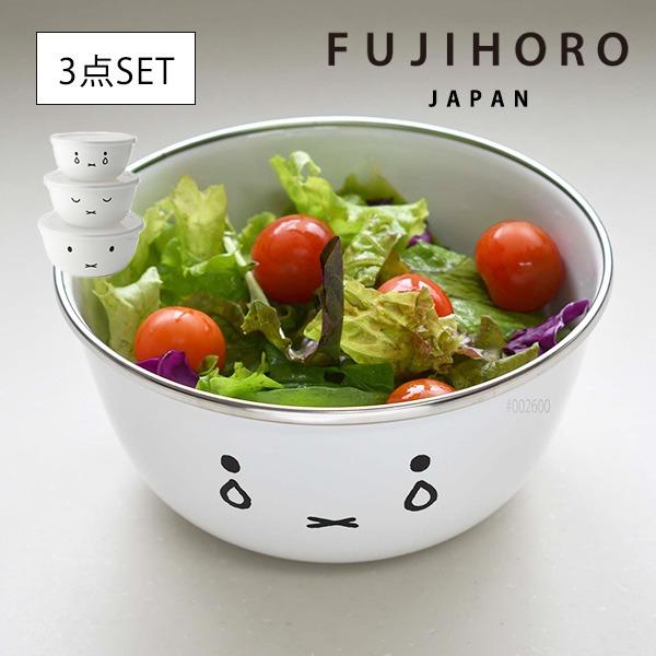 商品詳細商品名:富士ホーロー"ミッフィーシリーズ"　　　ミキシングボウル 3点セット素材:(本体)：ホーロー用鋼板・ステンレス　　 (蓋)：ポリエチレン生産国:タイサイズ:　(Sサイズ)約15×15×(H)7.5cm　(Mサイズ)約17×1...