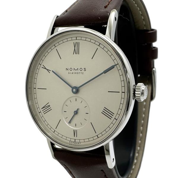 【商品名】ノモス ラドウィッグ35 手巻き メンズ スモールセコンド 裏スケ NOMOS LUDWIG シルバー文字盤【型番】ＬＤ１Ａ２Ｗ２【参考定価】ーーー【ムーブメント】　手巻き【素材】　　ステンレススチール／革バンド【ケース幅（リュー...