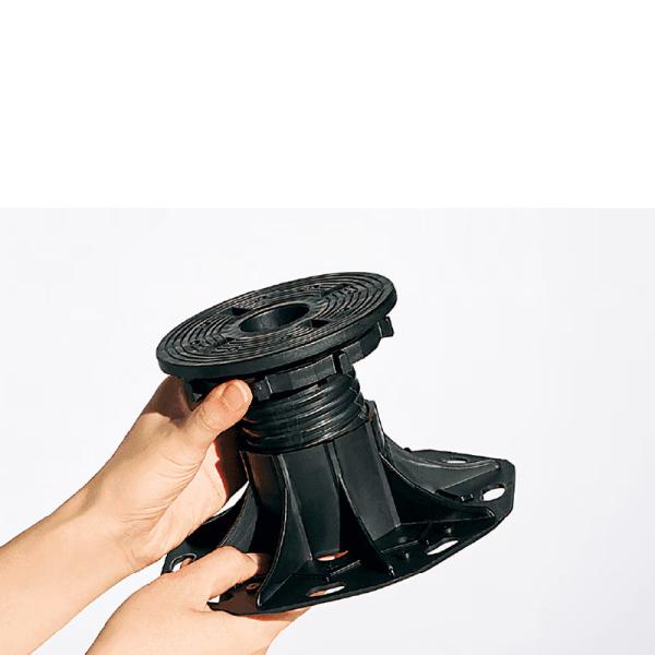 【リクシル】自分の思いがカタチになる、DIYでもつくれるレイアウトフリーなウッドデッキ