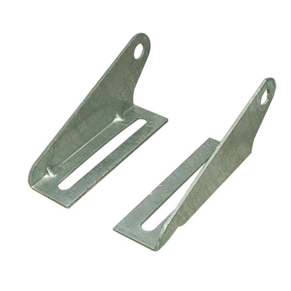 商品コード：500722二分割タイプのキールローラーブラケットです。取付幅を自由に調節が可能です。◆ベース長：6インチ(153mm)◆左右1セット◆材質：スチール(亜鉛メッキ)製