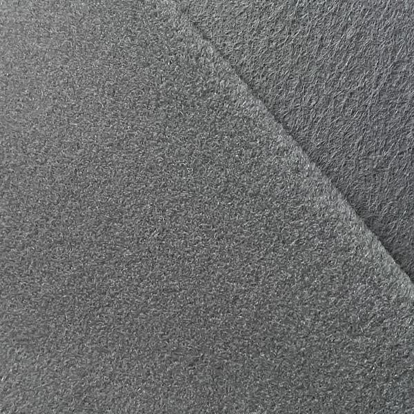 商品コード：711932アルミボートのデッキ加工などに使用されているカーペットです。毛足が長く柔らかい素材で、切断・曲げ・貼り付けなどの加工が容易です。※裏地にゴムベースは付いていません。◆カラー：グレー◆幅：1.8m◆厚み: 5mm◆販売...