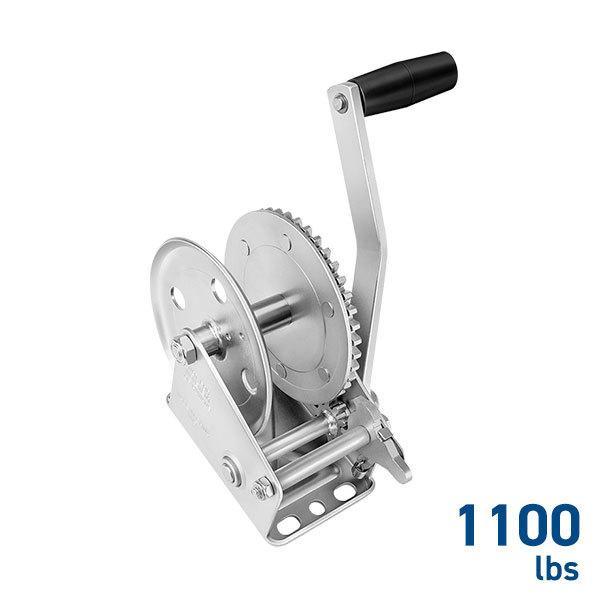 商品コード：801100フルトン社(FULTON)のスチール製ハンドウィンチです。設置に必要となるボルト類、及びストラップ(ウィンチベルト)は付属していませんので別途ご用意ください。牽引荷重について牽引物の位置や角度・摩擦などの影響により、...