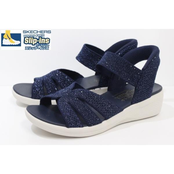 立ったままハンズフリーで靴の脱ぎ履きが可能なSLIP-INS。Skechers Hands Free Slip-ins：スケッチャーズ ハンズフリー スリップインズが、すぐに足にフィット。Heel Pillow：独自のヒールピローで足をしっ...