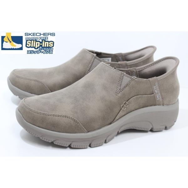 立ったままハンズフリーで靴の脱ぎ履きが可能なSLIP-INSモデル。すぐに足にフィットする、Skechers Hands Free Slip-ins（スケッチャーズ ハンズフリー スリップインズ）独自のHeel Pillow（ヒールピロー）...