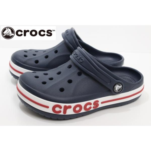 クロックスを代表する2つのアイコニック クロッグスタイルを1つに融合したデザイン。バヤシリーズのスタイリッシュなトゥボックスと、クロックスバンド シリーズのスポーティーなデザインをサイドにあしらったスタイル。こうして誕生したバヤバンド クロ...