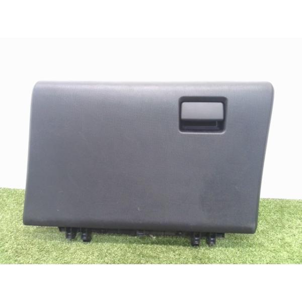 **** 商品説明を必ずご確認ください ****部品管理番号：202507102570210メーカー純正品番：55550-52230-C0部品名：グローブBOX部品区分：リサイクル品車名：プロボックス車両タイプ名：ボンネットバン通称型式：N...