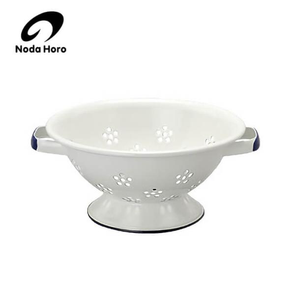 水切りとしての用途の他、通気性が良いので果物や野菜を入れるバスケットとして、キッチンのディスプレイ用に。サイズ:26×23×10.5cm重量：約520g素材・材質:ホーロー生産国：日本