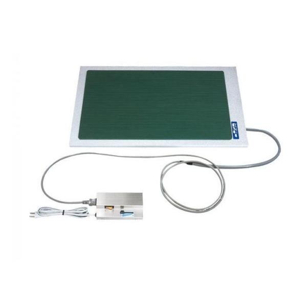 ピオニー　足温器　G-150●季節商品につきメーカー長期欠品の場合があります。　在庫の確認をお願い致します。■サイズ：外寸600ｘ350ｘ15mm■電源：AC100V■消費電力：150W■ヒーター：コードヒーター■本体：ガルバニウム鋼板■重...