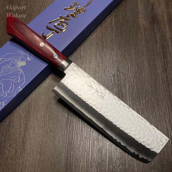 増谷刃物製作は700年の歴史を持つ越前打刃物伝統を4代にわたり受け継いできました。家庭ではたくさんの包丁保管するスペースがなかったり、プロの方のような研ぎの手入れができなかったり…。そこで増谷刃物は家庭用に使いやすく切れ味にも自信のある包丁...